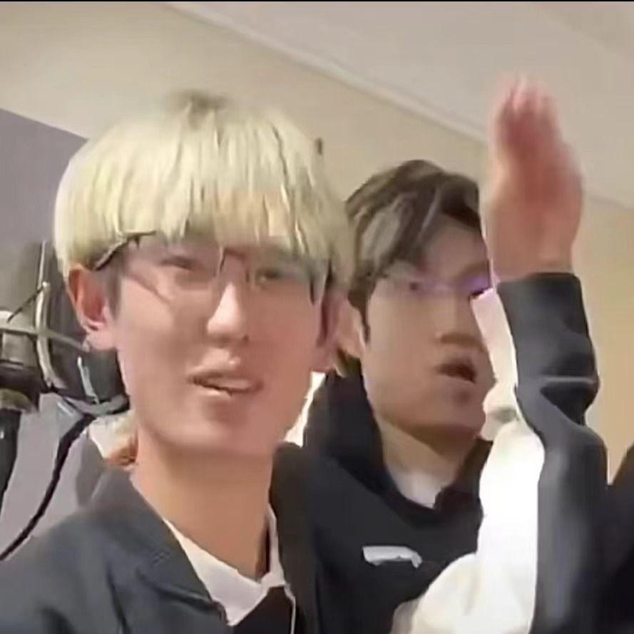 勾手 - Bsh-1 - 单曲 - 网易云音乐