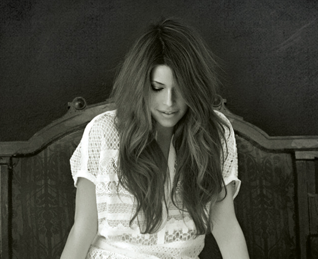 Marilou（Marilou Bourdon） - 歌手 - 网易云音乐