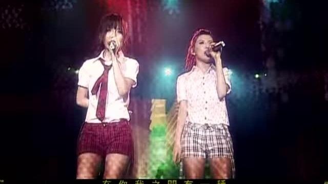 凑热闹 - By2 - 高清MV - 网易云音乐