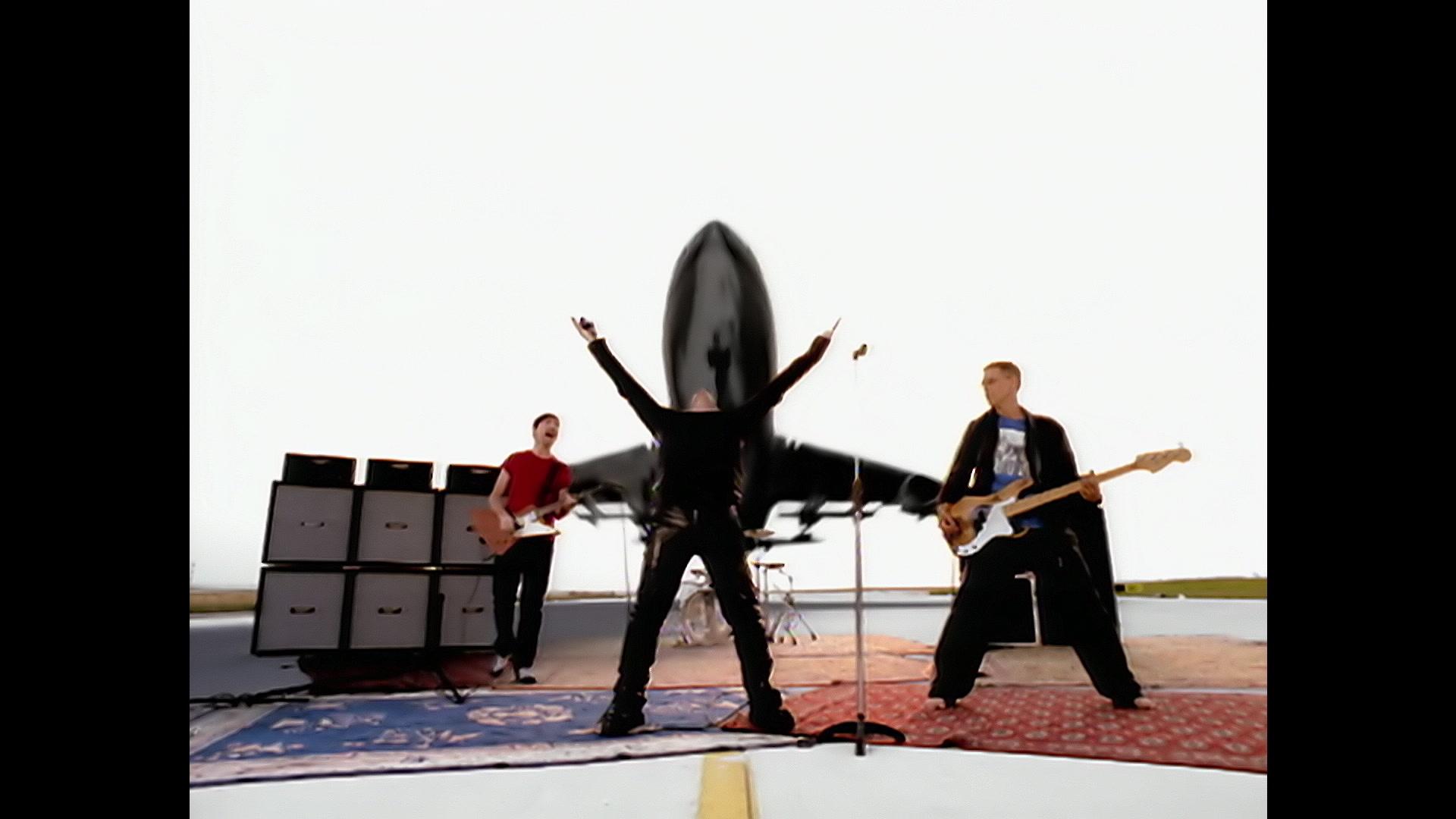 Beautiful Day - U2 - 高清MV - 网易云音乐