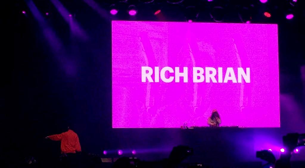 Rich Brian - Dat Stick