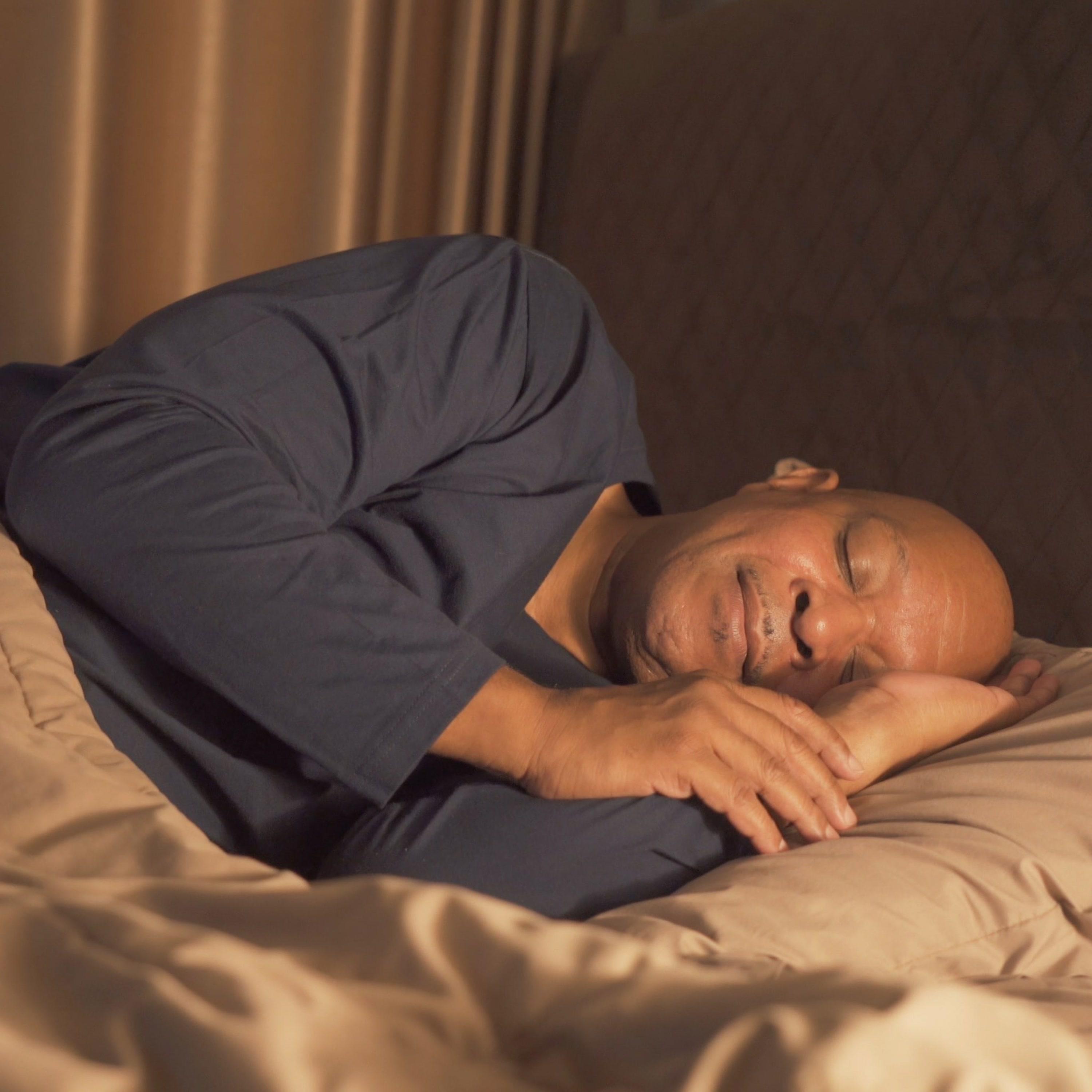 Gentle Beats Under Moonlit Skies - Blissful Night/Sleep Sound Calm ...