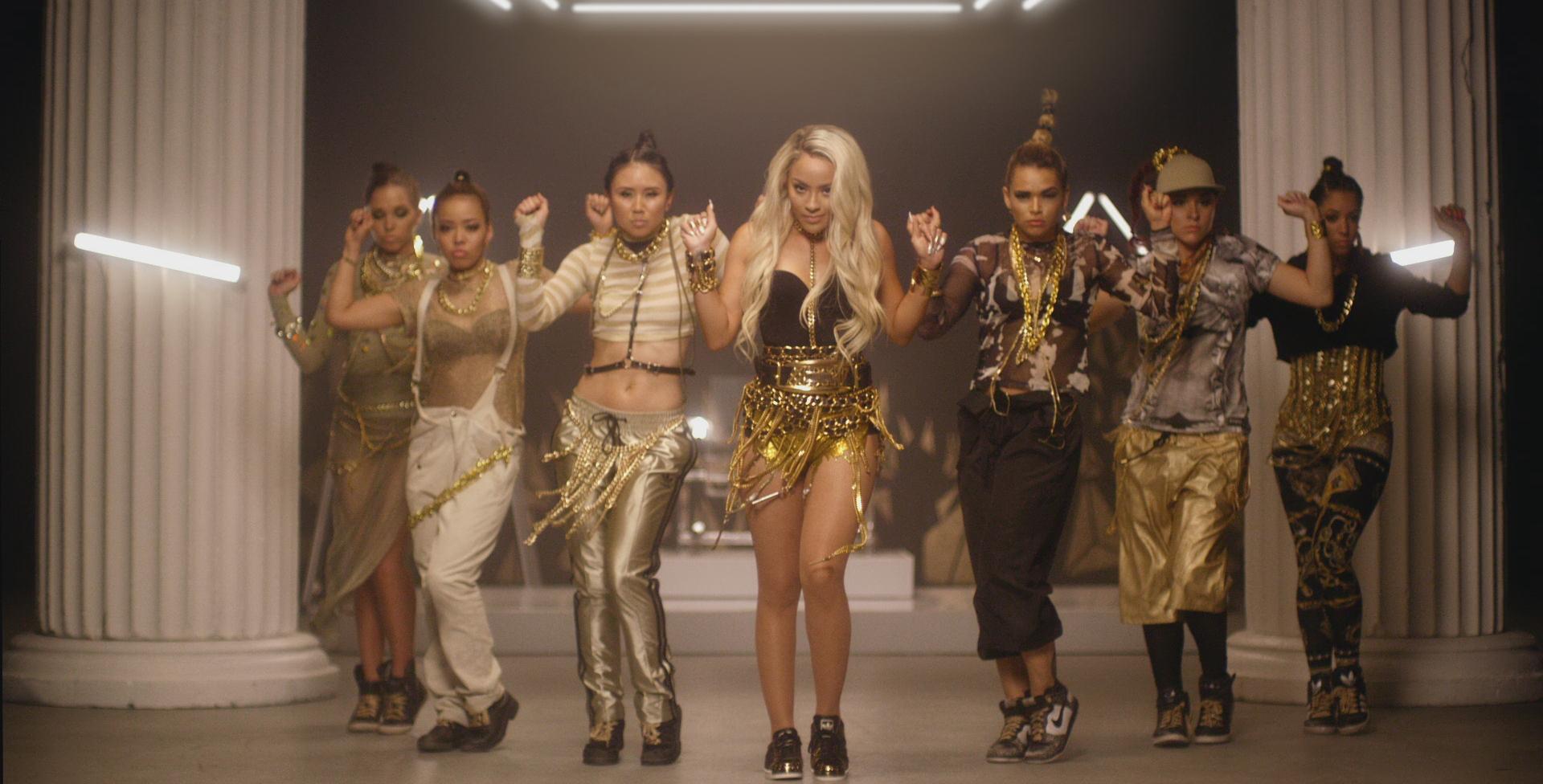 Chingalinga - Alyxx Dione - 高清MV - 网易云音乐