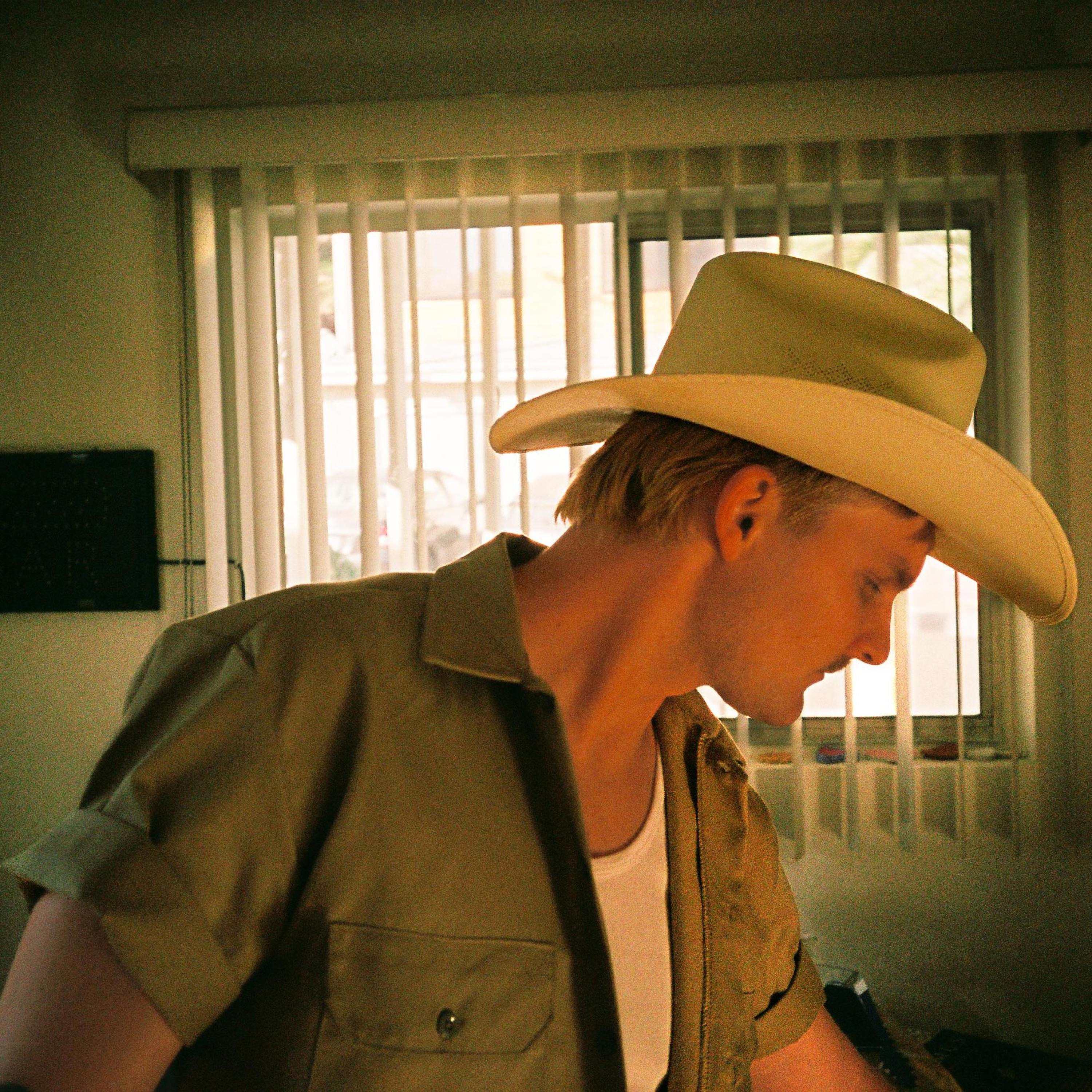 Back To The Beginning - Animals in the Attic - 单曲 - 网易云音乐