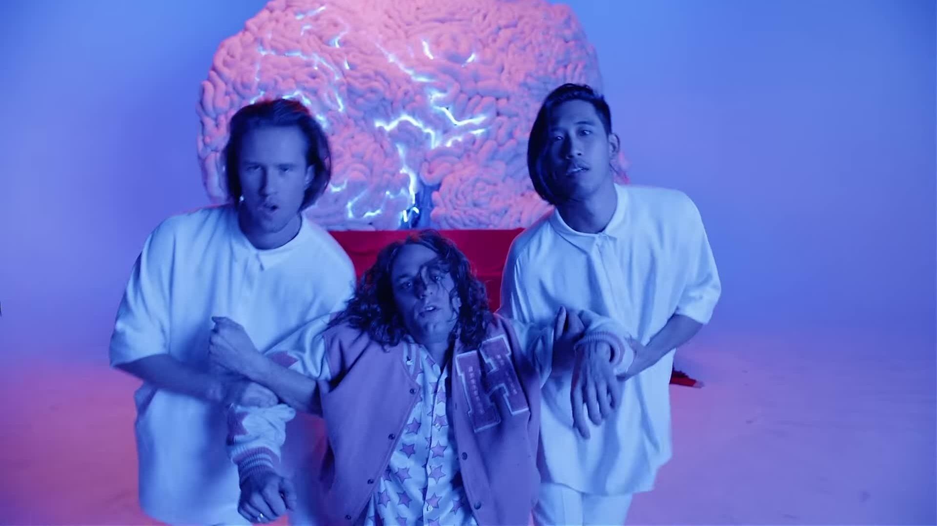 High - Sir Sly - 高清MV - 网易云音乐