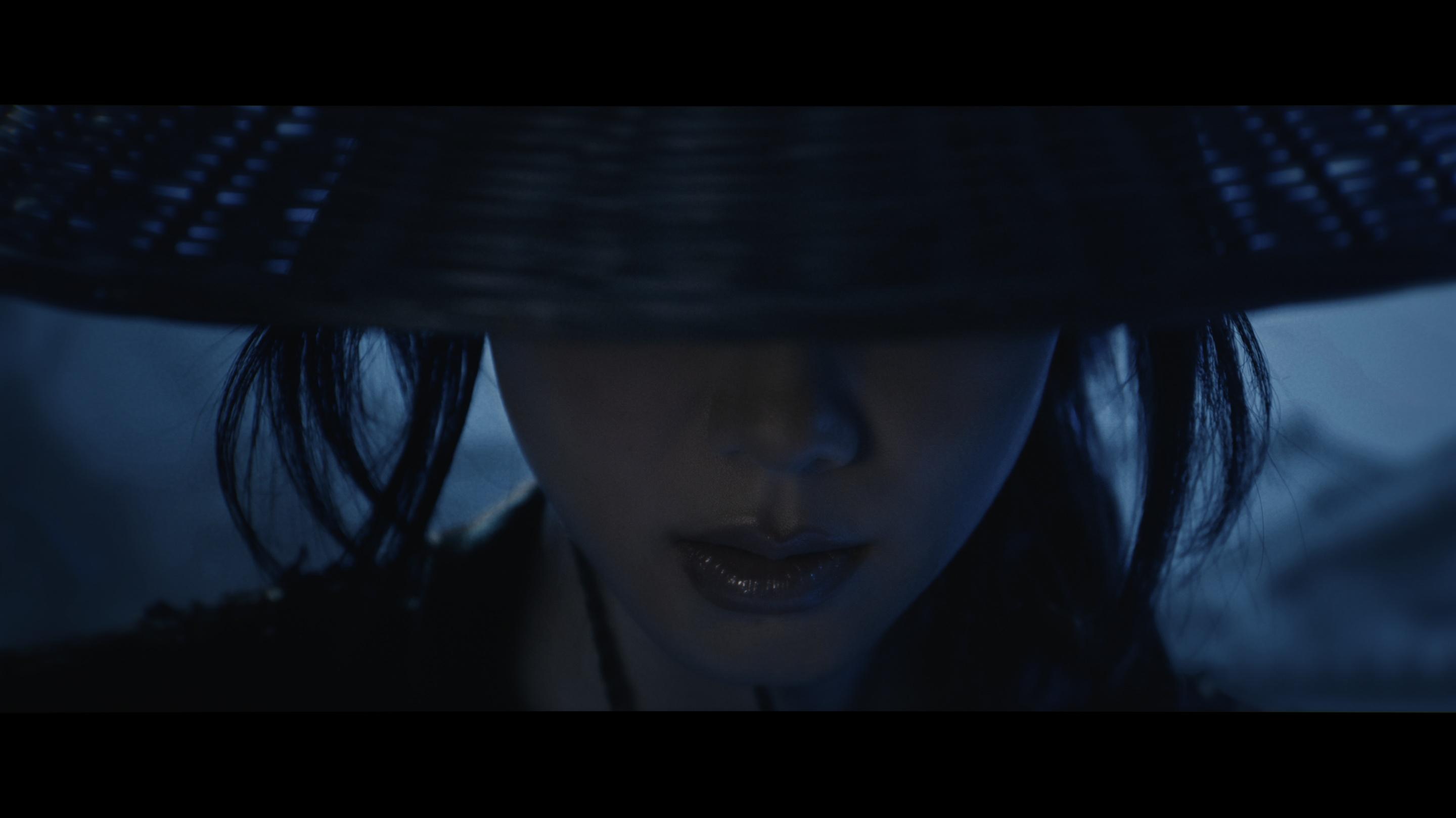 Call Me Shadow 影子 (MV) - 朱婧汐Akini Jing - 高清MV - 网易云音乐