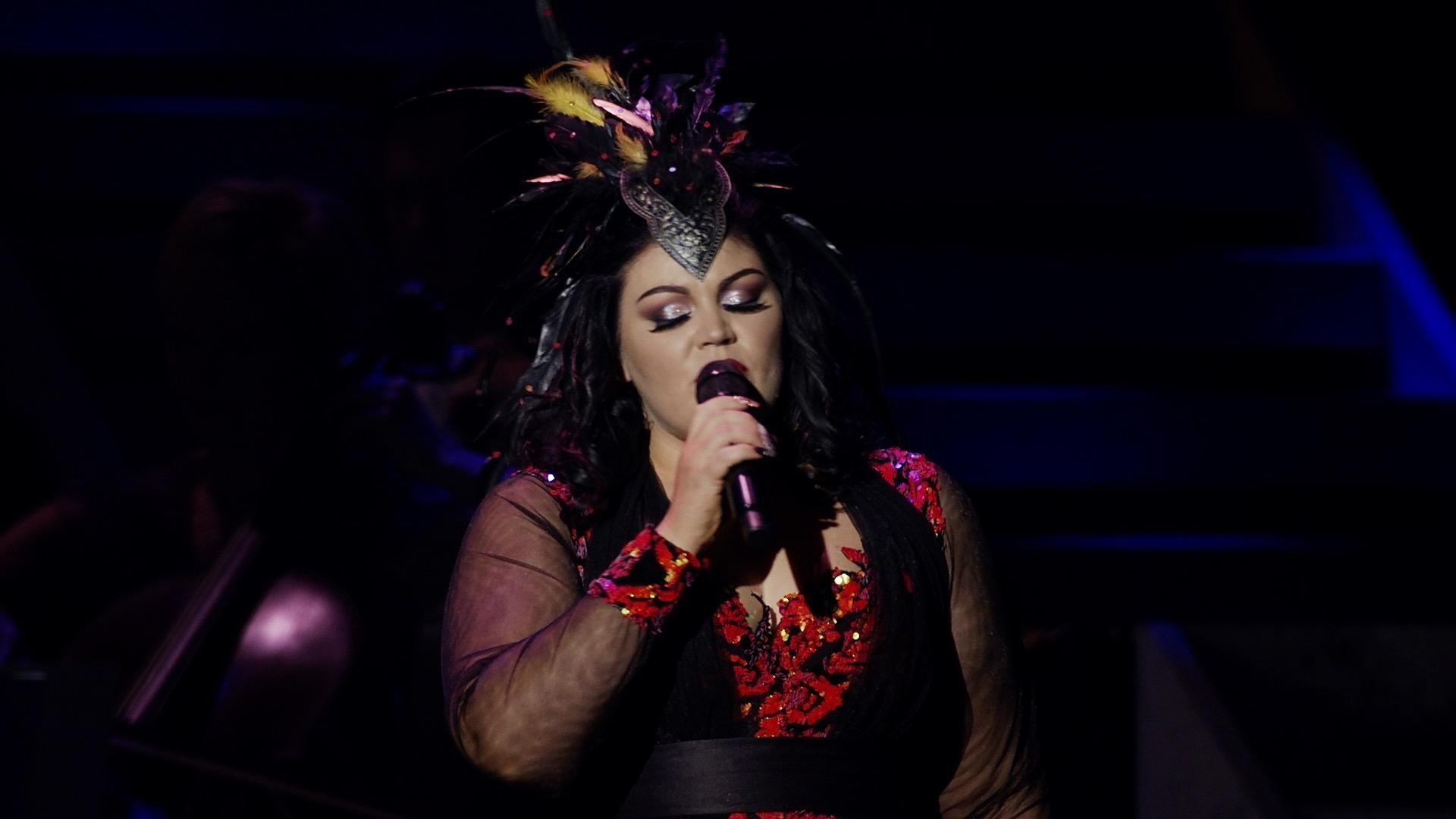 Stay (Live At Sun Arena - Time Square, Pretoria / 2019) - Corlea Botha ...