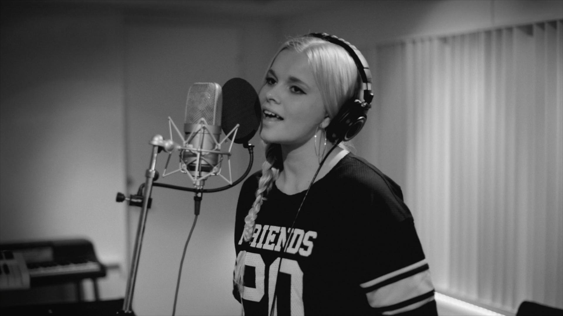 Anthem (The Studio Session) - Ida Lafontaine - 高清MV - 网易云音乐