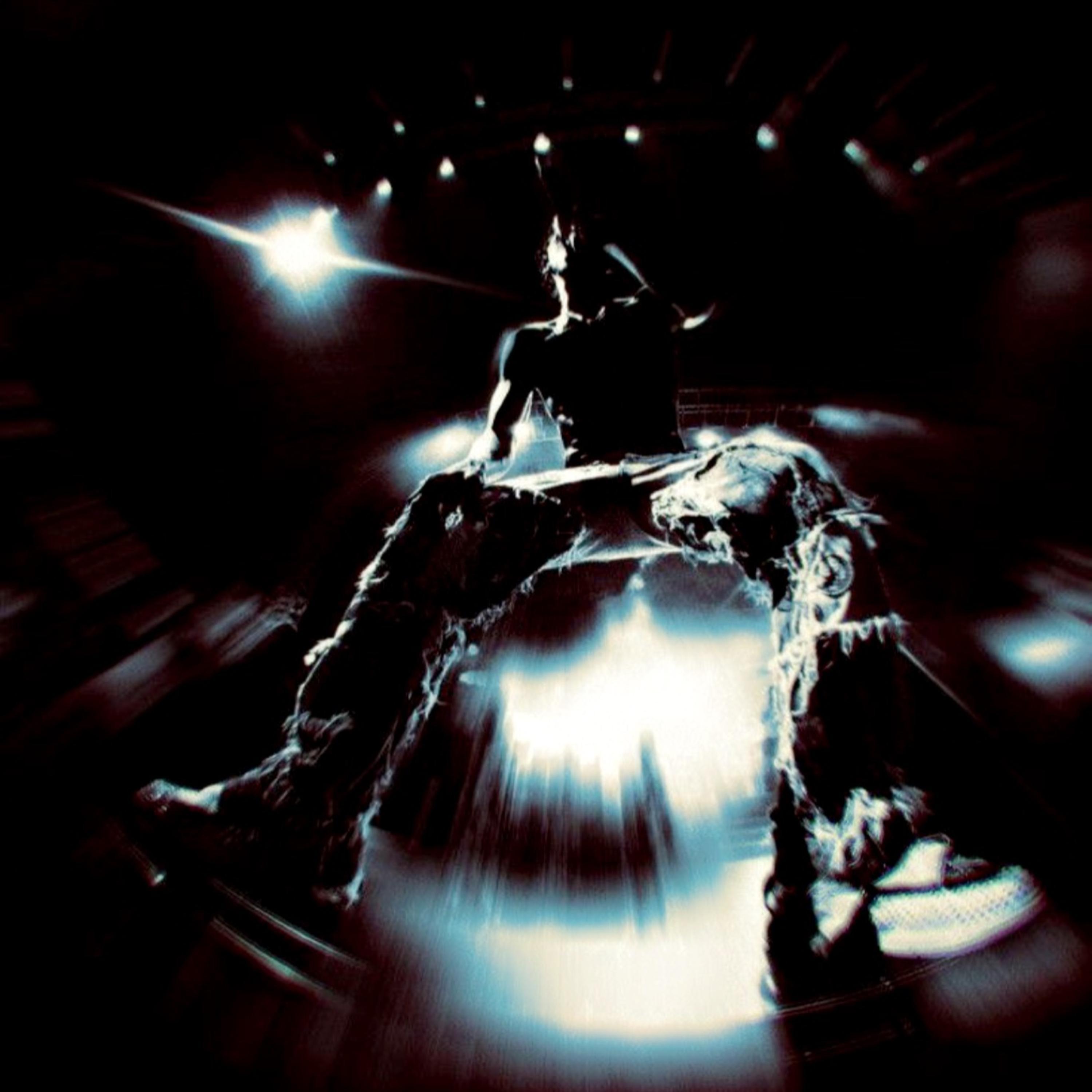 Shadows - Jah Benzo/Louiedivenchy - 单曲 - 网易云音乐