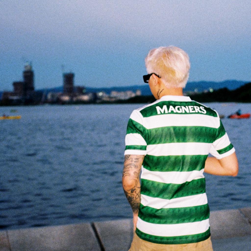 Uzzy（乌泽） - 歌手 - 网易云音乐