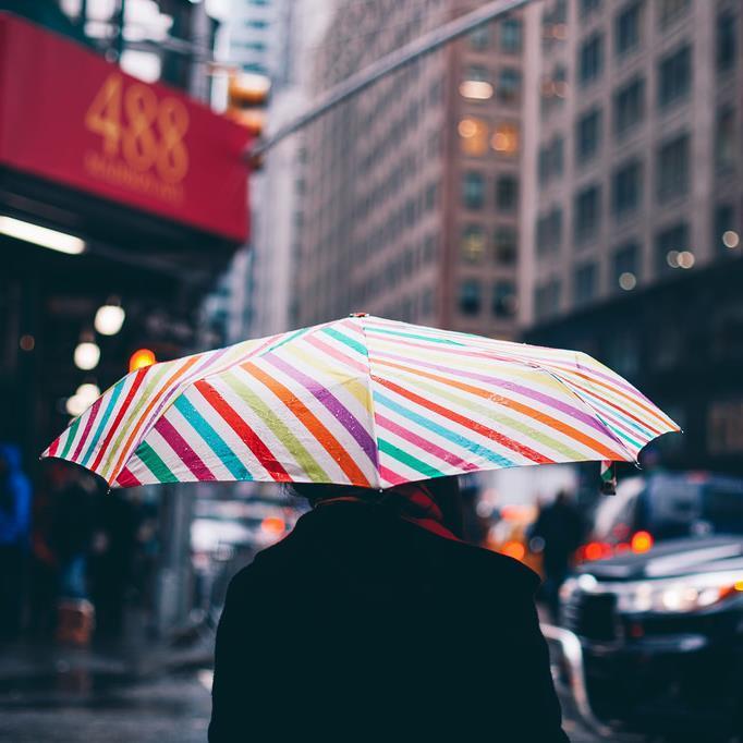 即使全世界都下着雨 - 老歌旧相识 - 电台节目 - 网易云音乐