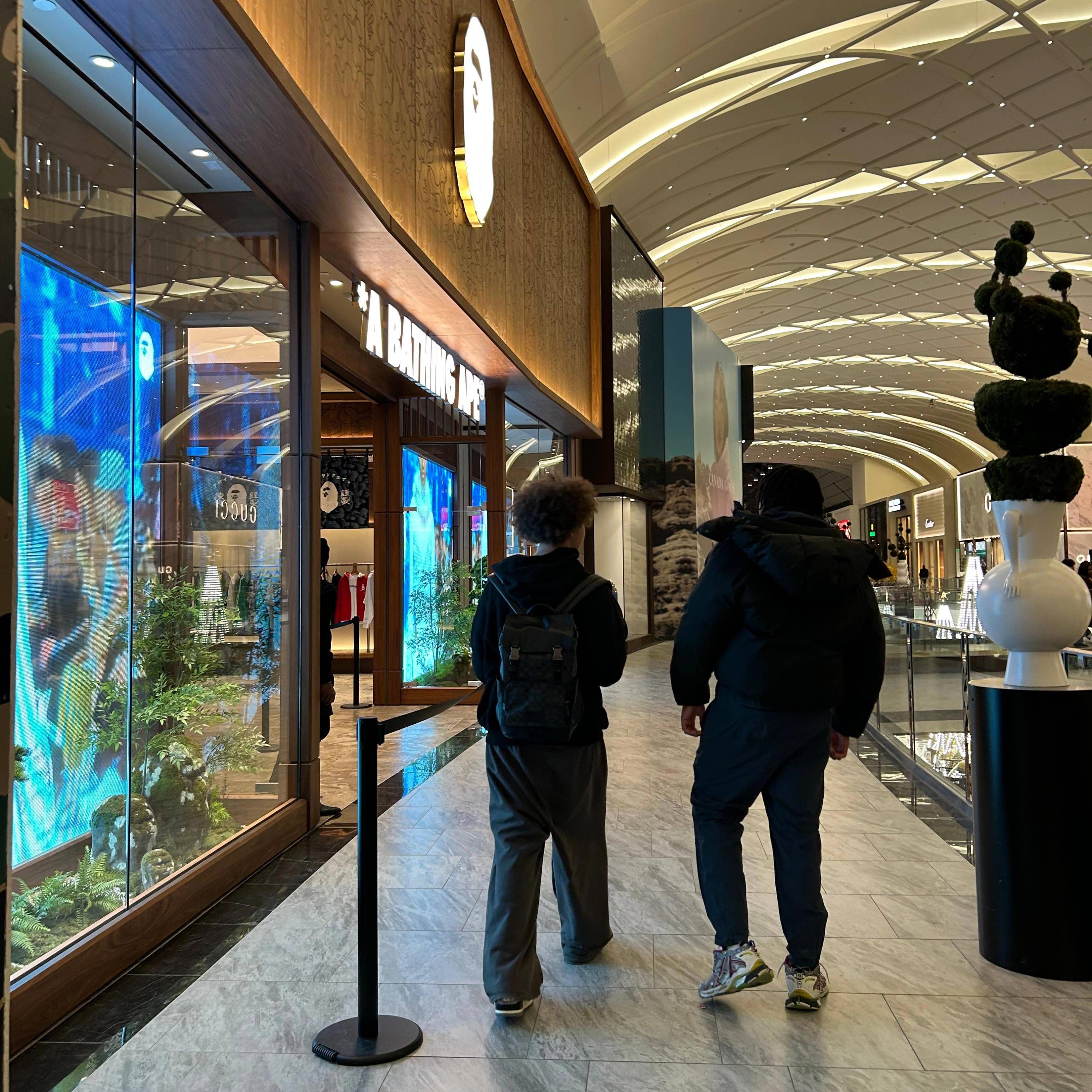 Different Day (feat. Cash) - Fukk Outside - 专辑 - 网易云音乐