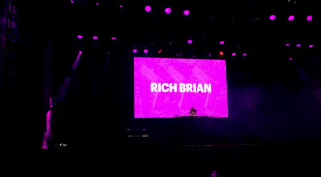 Dat Stick - Rich Brian