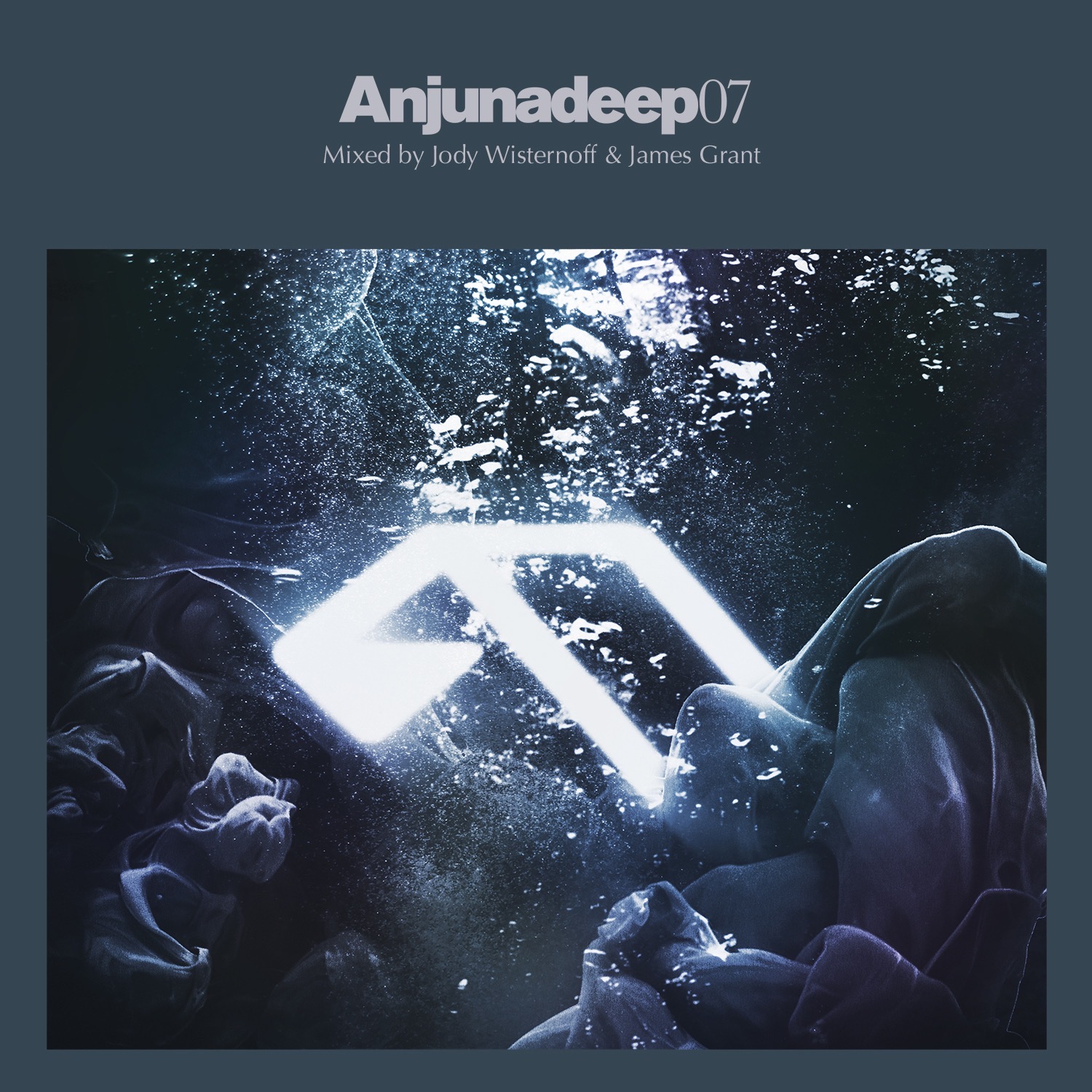 《Anjunadeep 13》发行｜盘点过往12期精美绝伦的电子音乐合集 - 专栏文章 - 网易云音乐