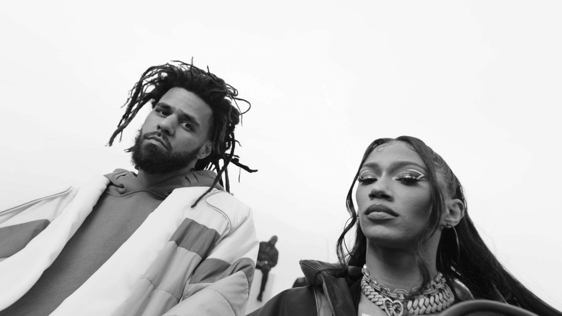 LONDON (Official Lyric Video) - Bia - 高清MV - 网易云音乐