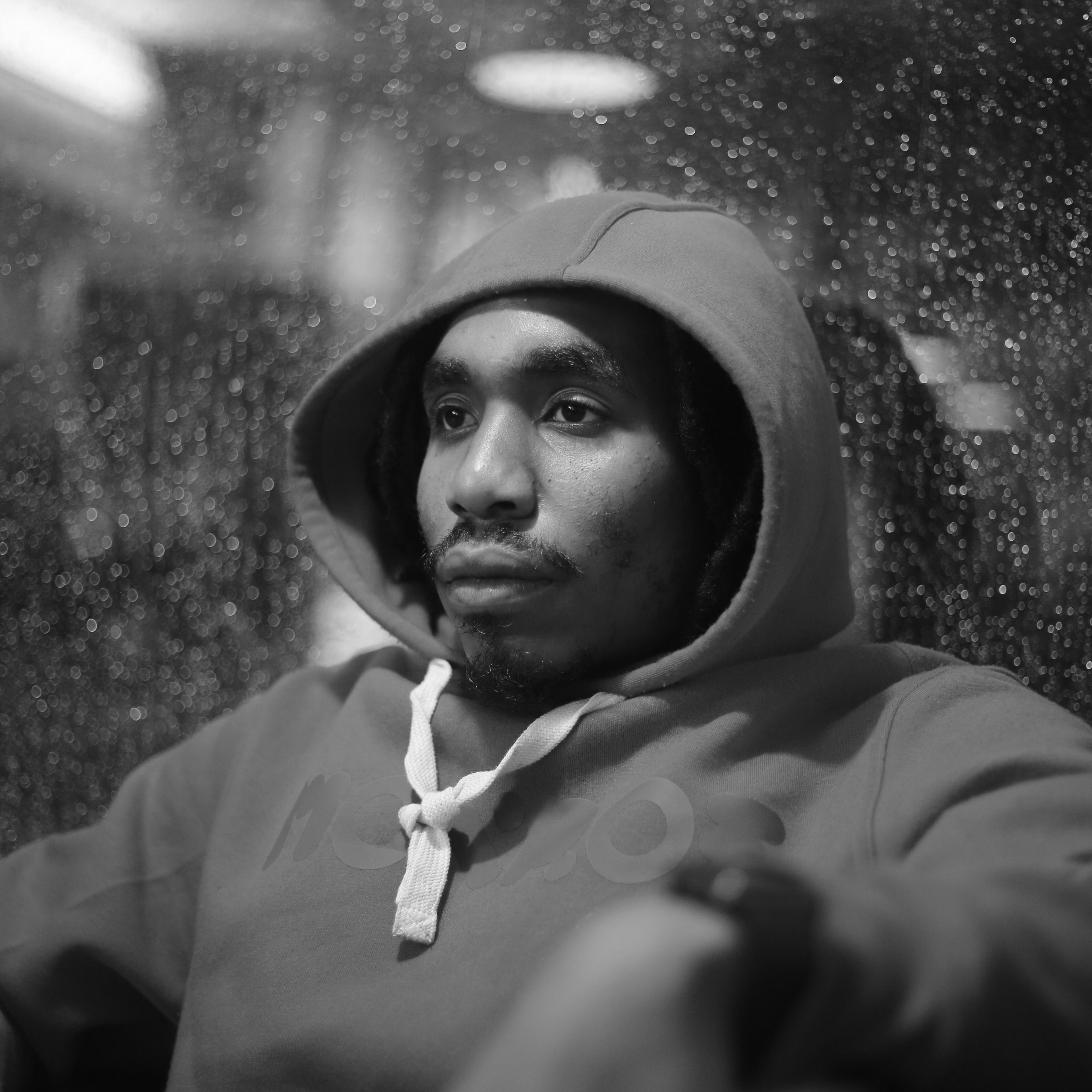 Do She Love Me - Ayyee Luv - 单曲 - 网易云音乐