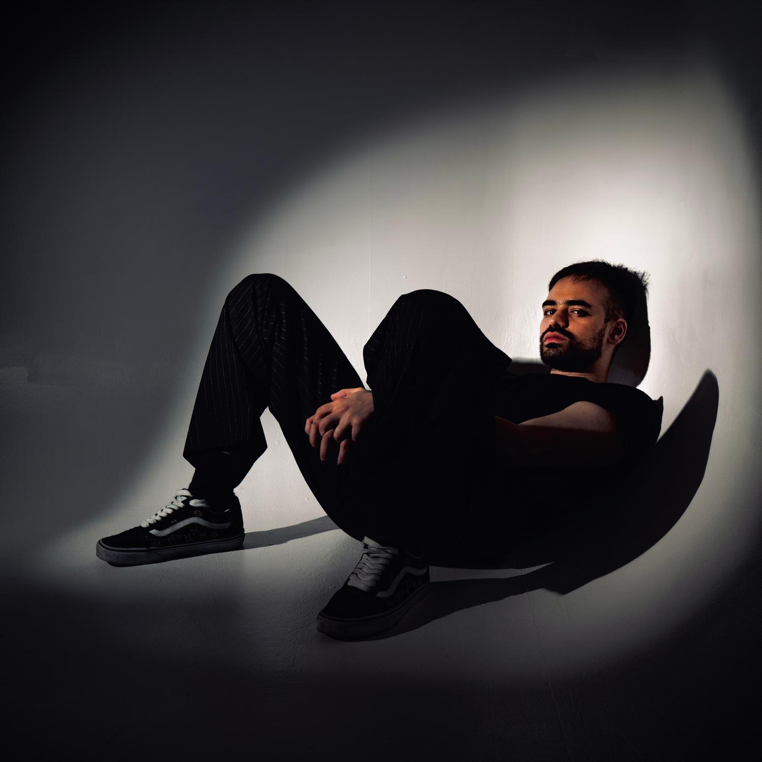 Falling Down - Kamran Ramsden - 专辑 - 网易云音乐