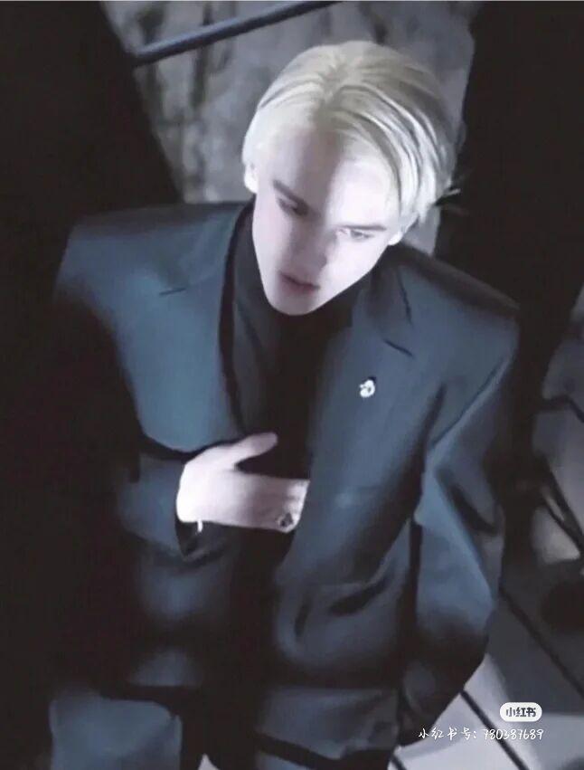 Anyone-TRONICBOX/Crystal Bats(80s remix) - Unknown Singer - 好听到哭T﹏T ...