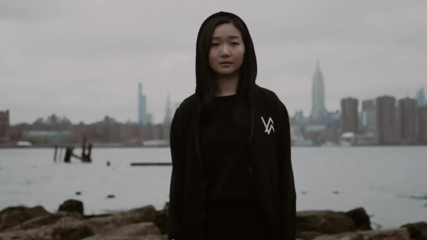 Different World (歌词版) - Alan Walker - 高清MV - 网易云音乐